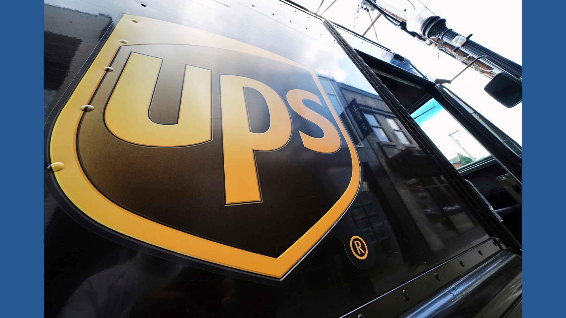 Shipping delays expected after UPS cargo plane crash | ktvb.com