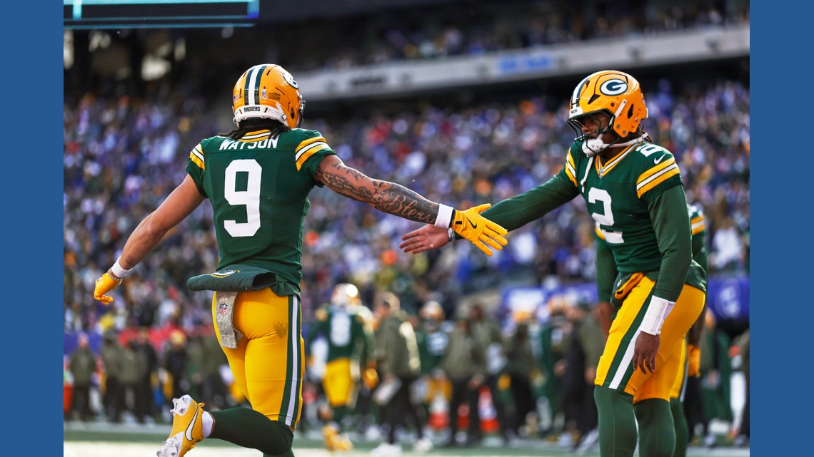 Vikings attempt to beat Packers at Lambeau Field for a third straight ...