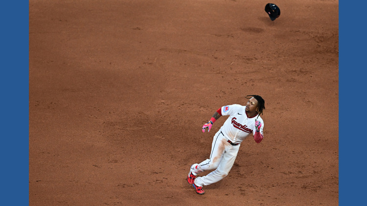 Guardians star 3B José Ramírez breaks bone in hand during win over ...