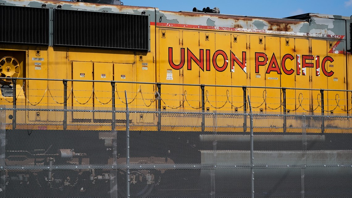 Union Pacific Railroad pauses shipping limits | ktvb.com