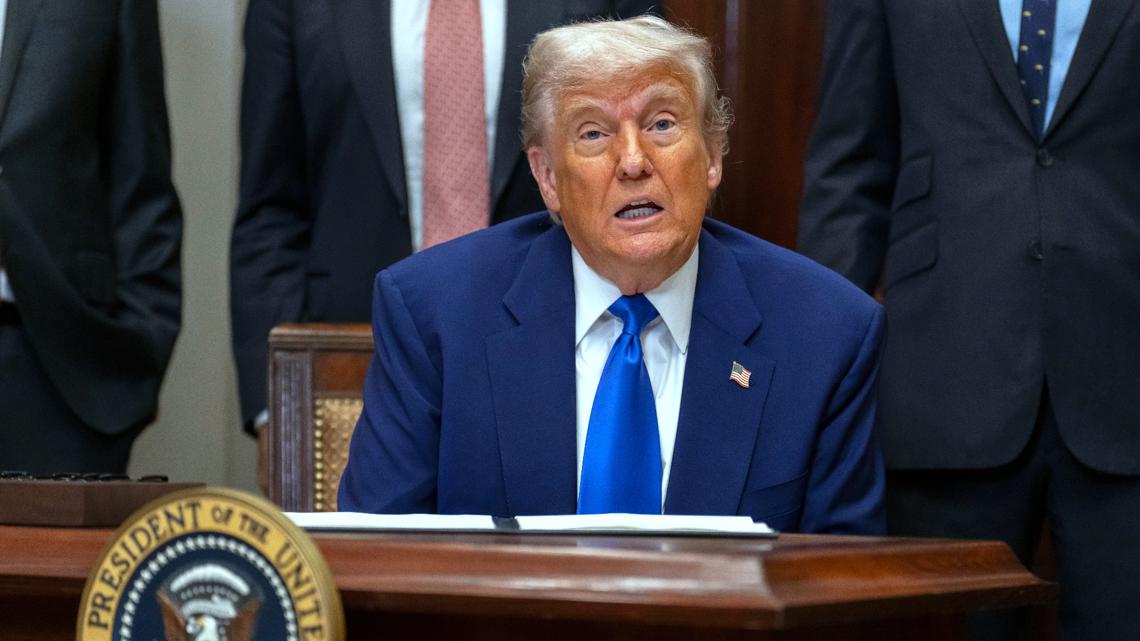 Trump defends plan to accept Qatari Air Force One swap | ktvb.com