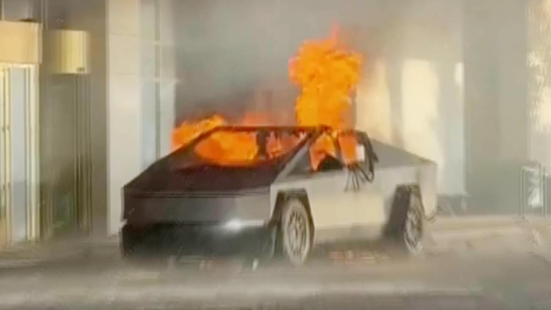 Soldier used AI to plot Tesla explosion outside Trump hotel in Vegas ...