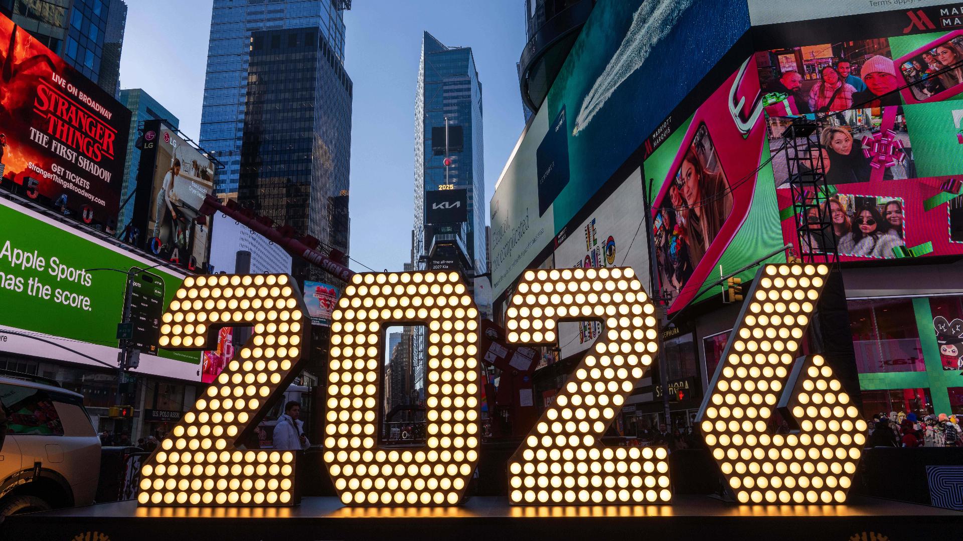 Times Square’s New Year’s Eve Ball gets a fresh crystal upgrade | ktvb.com