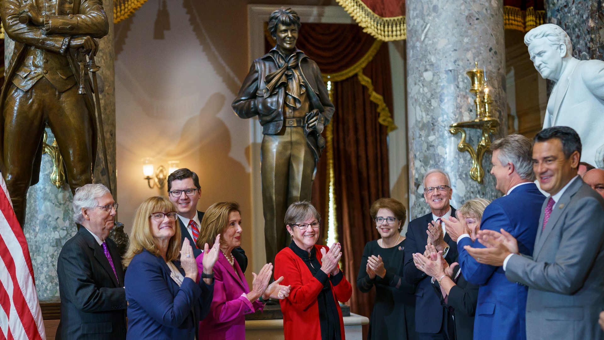 Amelia Earhart statue unveiled at U.S. Capitol | ktvb.com