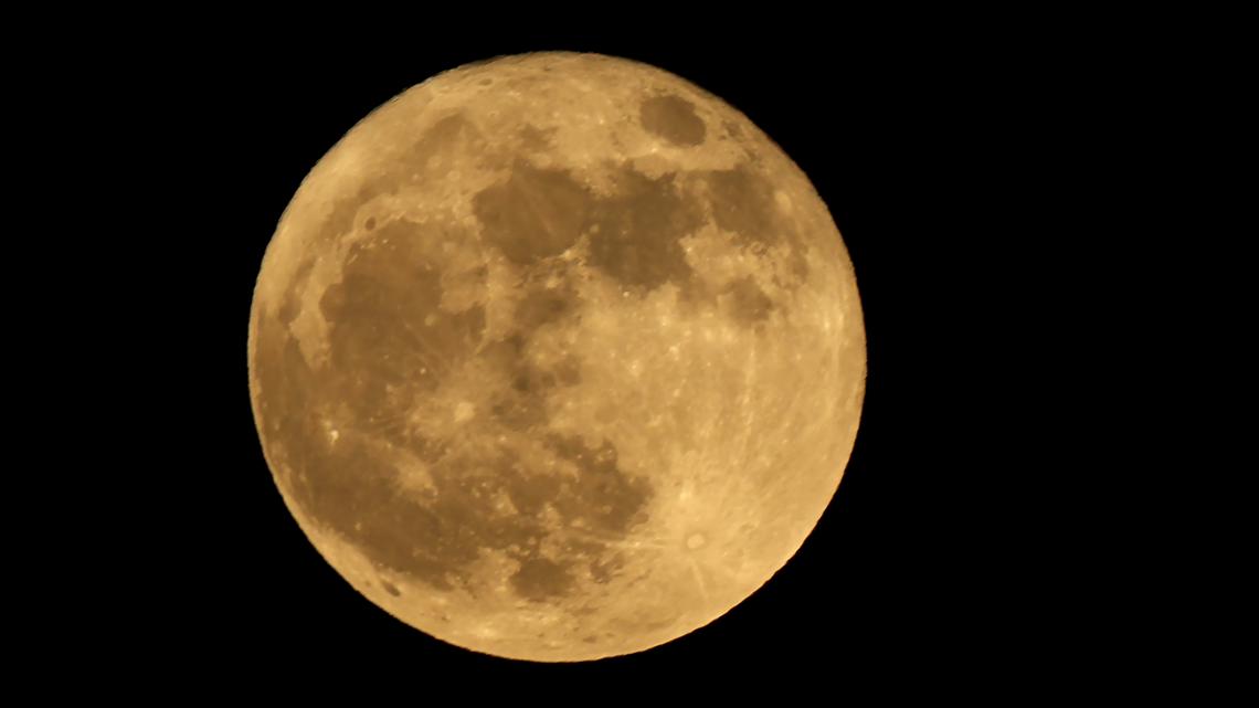 Strawberry moon 2025: When to watch June's full moon | ktvb.com