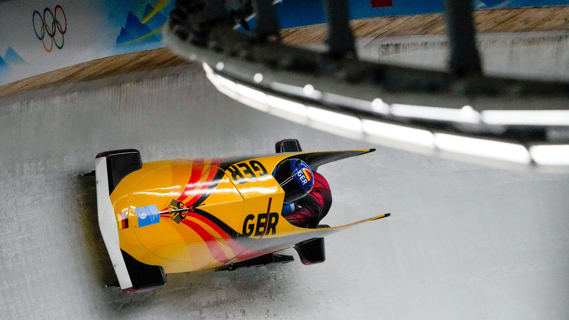 Elana Meyers Taylor wins bronze in bobsled, 5th Olympic medal | ktvb.com