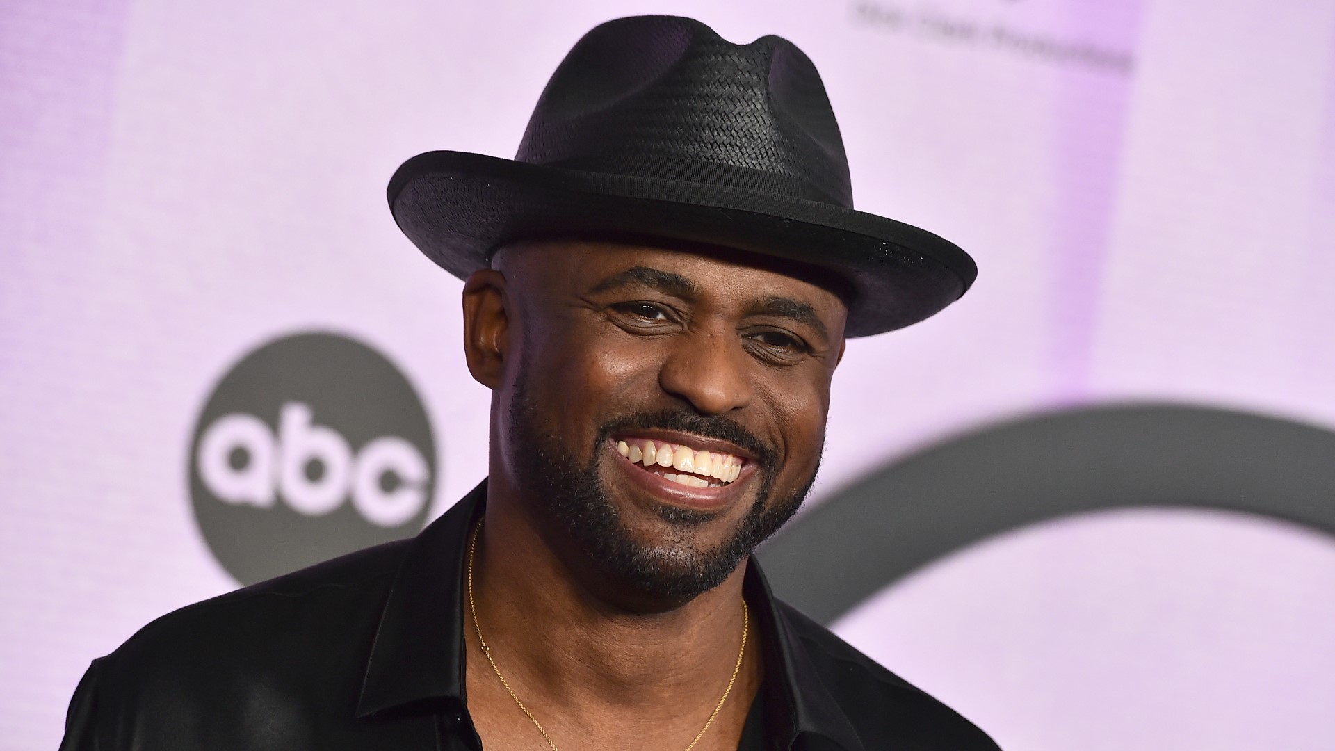 Wayne Brady comes out as pansexual | ktvb.com