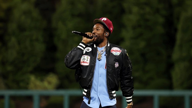 Meek Mill Pardoned by Pennsylvania Governor 15 Years After Drugs and ...