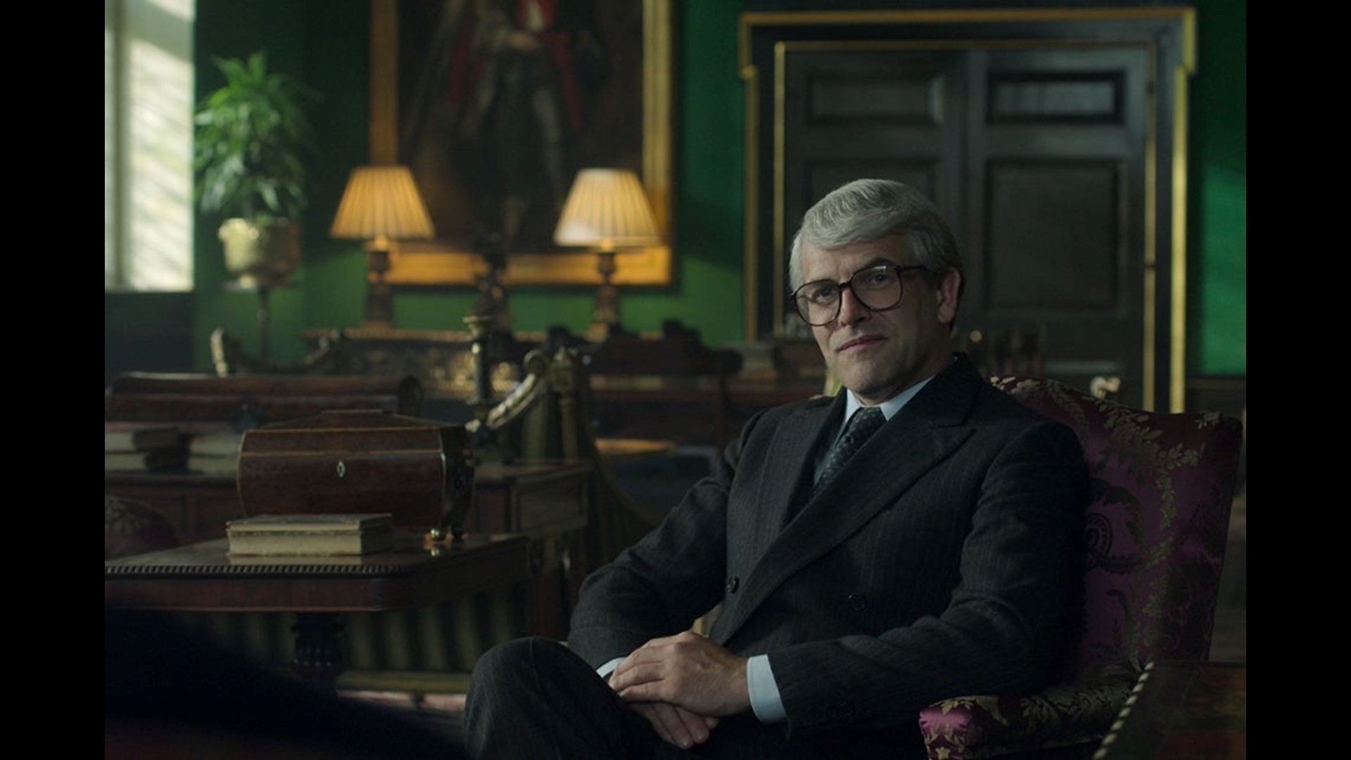 'The Crown' Season 5 Shows Elizabeth Debicki, Dominic West as 'Most ...