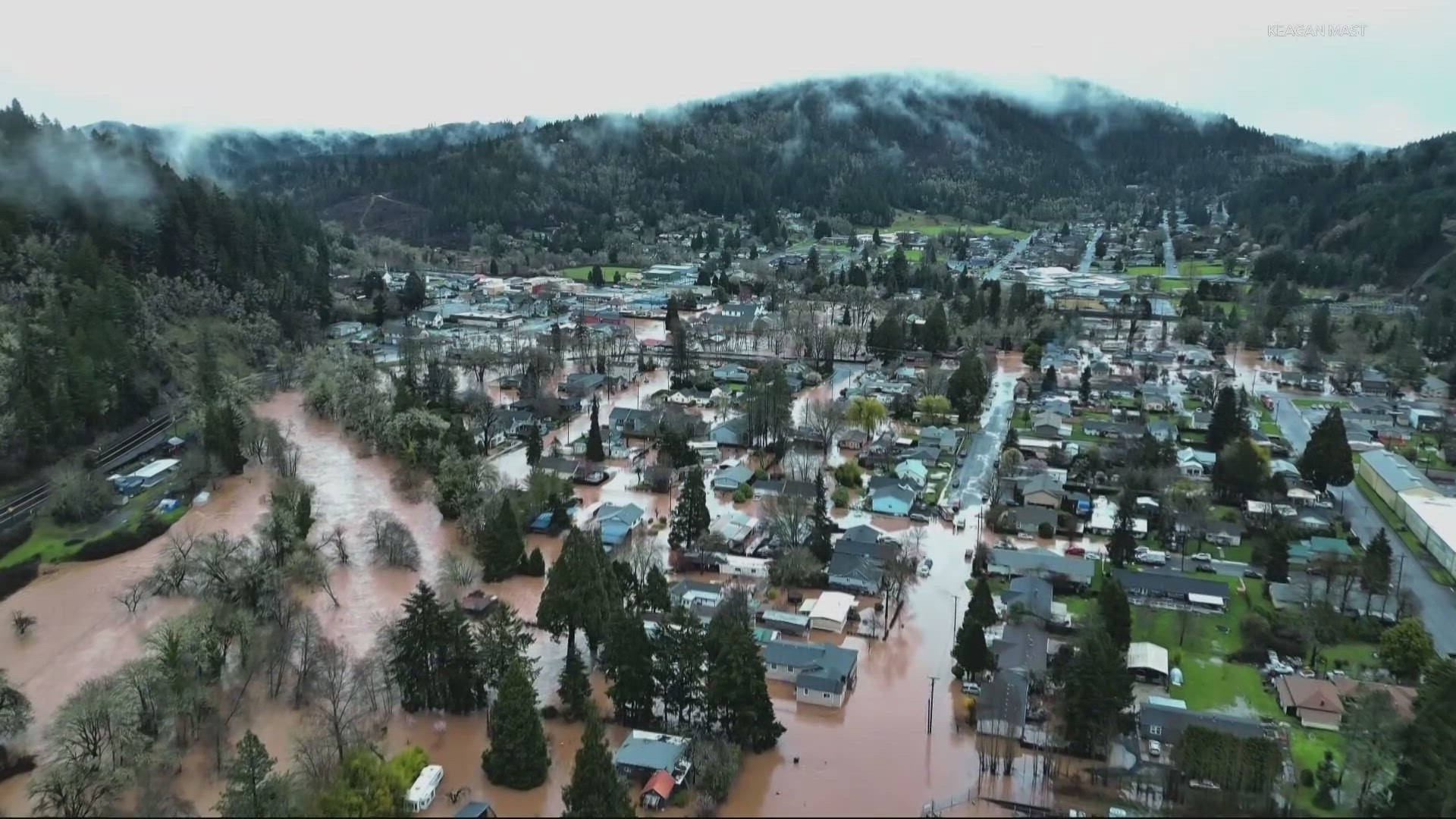 Governor declares state of emergency over Oregon floods and landslides | ktvb.com