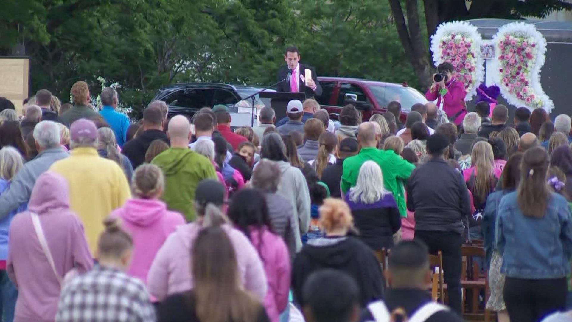 Community honors Decker sisters at memorial | ktvb.com