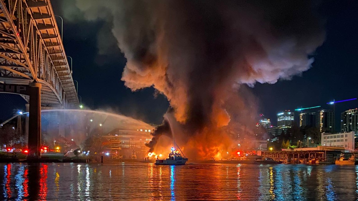 Boat fire Seattle: 30 boats destroyed near Ship Canal Bridge | ktvb.com