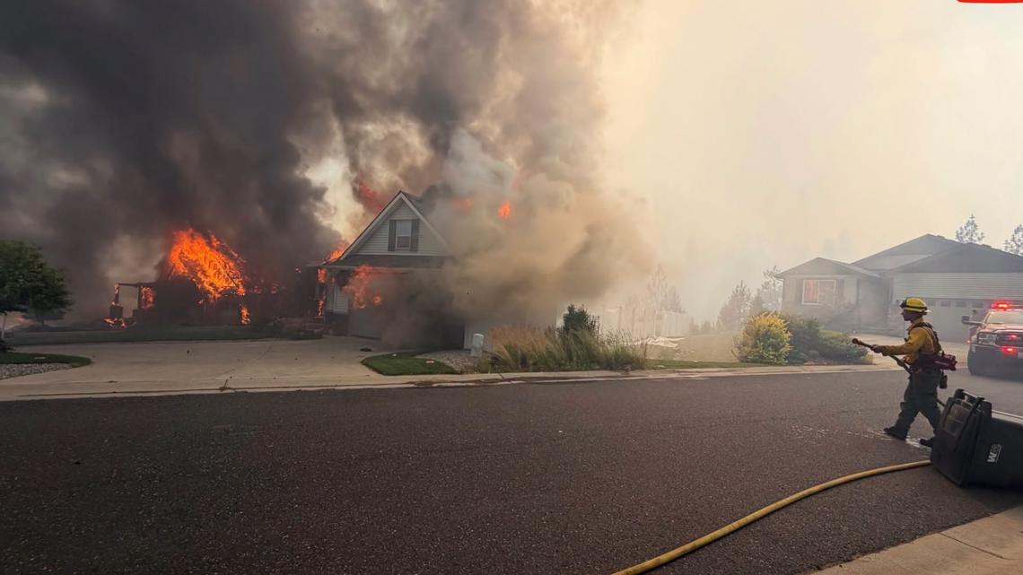Upriver Fire reaches 85% containment as all evacuations are downgraded ...
