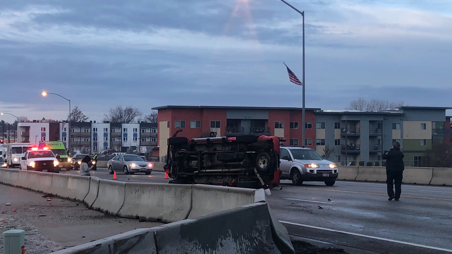 Rollover crash blocks lanes of Veterans Memorial Parkway near the Boise River | ktvb.com