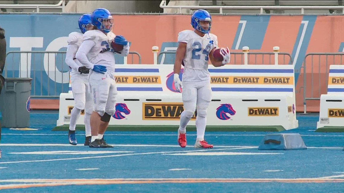 Boise State's George Holani practices in full pads | ktvb.com