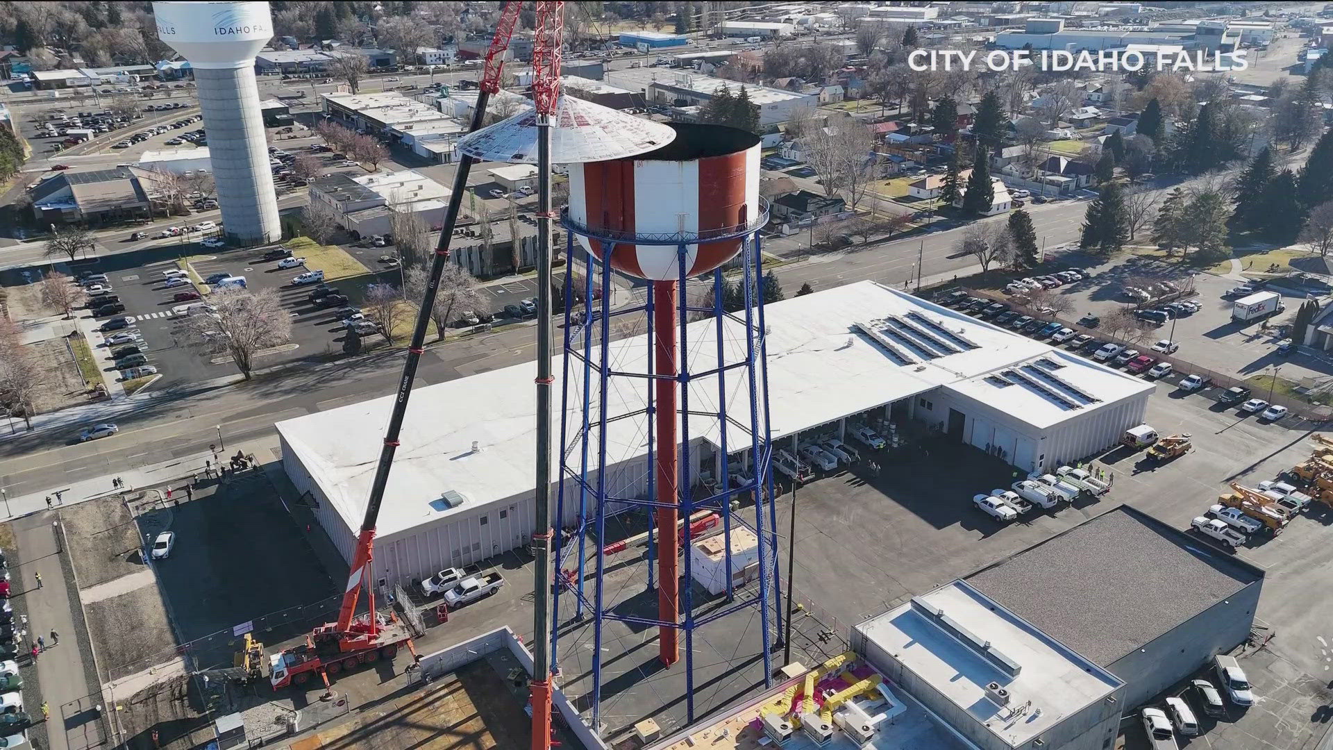 Out with the old: Idaho Falls tears down water tower | ktvb.com