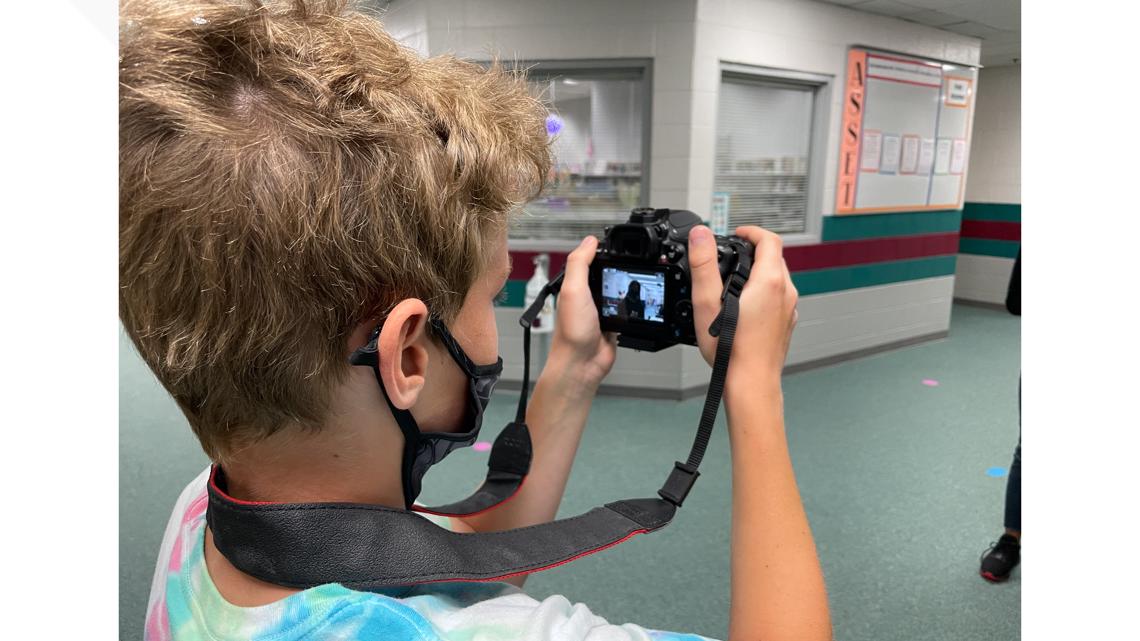'We are making history:' Shadow Hills Elementary students document the ...