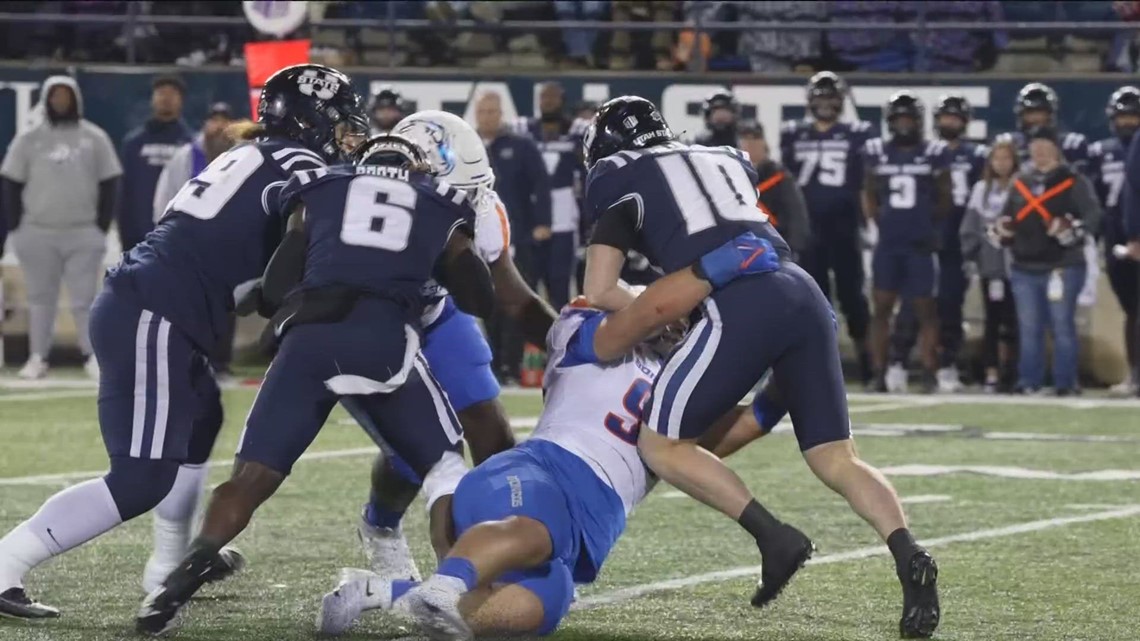 Boise State's Braxton Fely has a career night in home state | ktvb.com