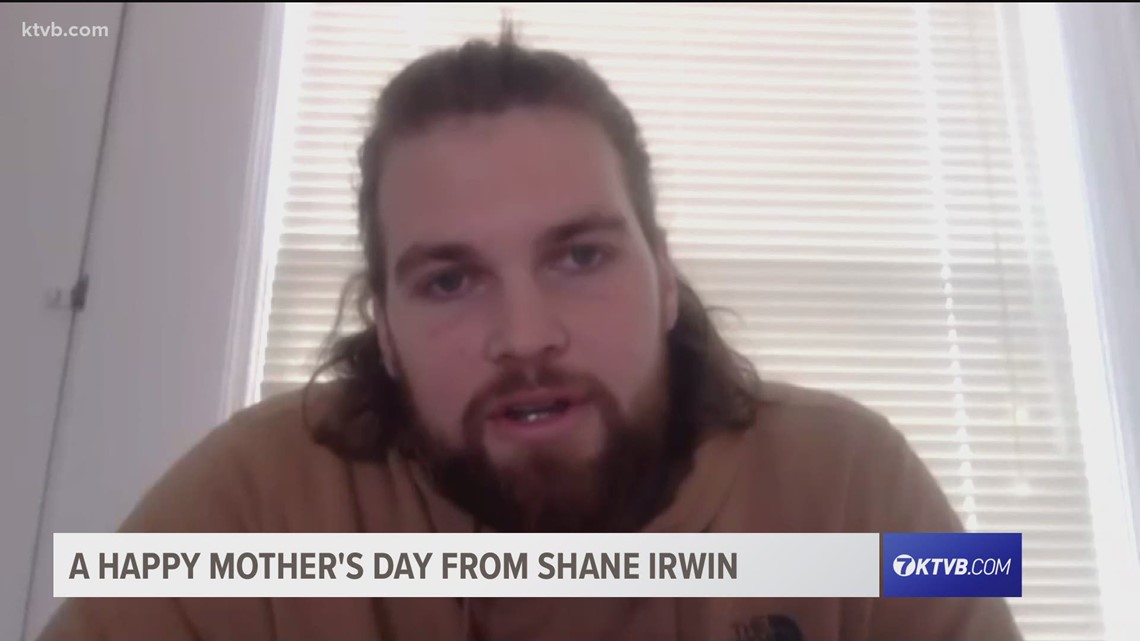 Boise State DE Shane Irwin wishes his 'freakin' rock' a happy Mother's ...
