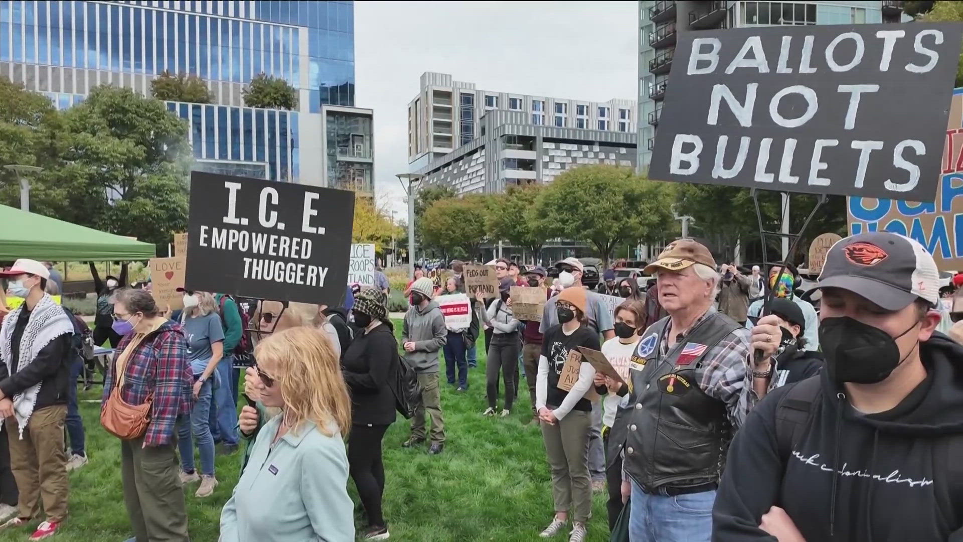 Feds use tear gas, mace on protesters at Portland ICE facility Saturday ...
