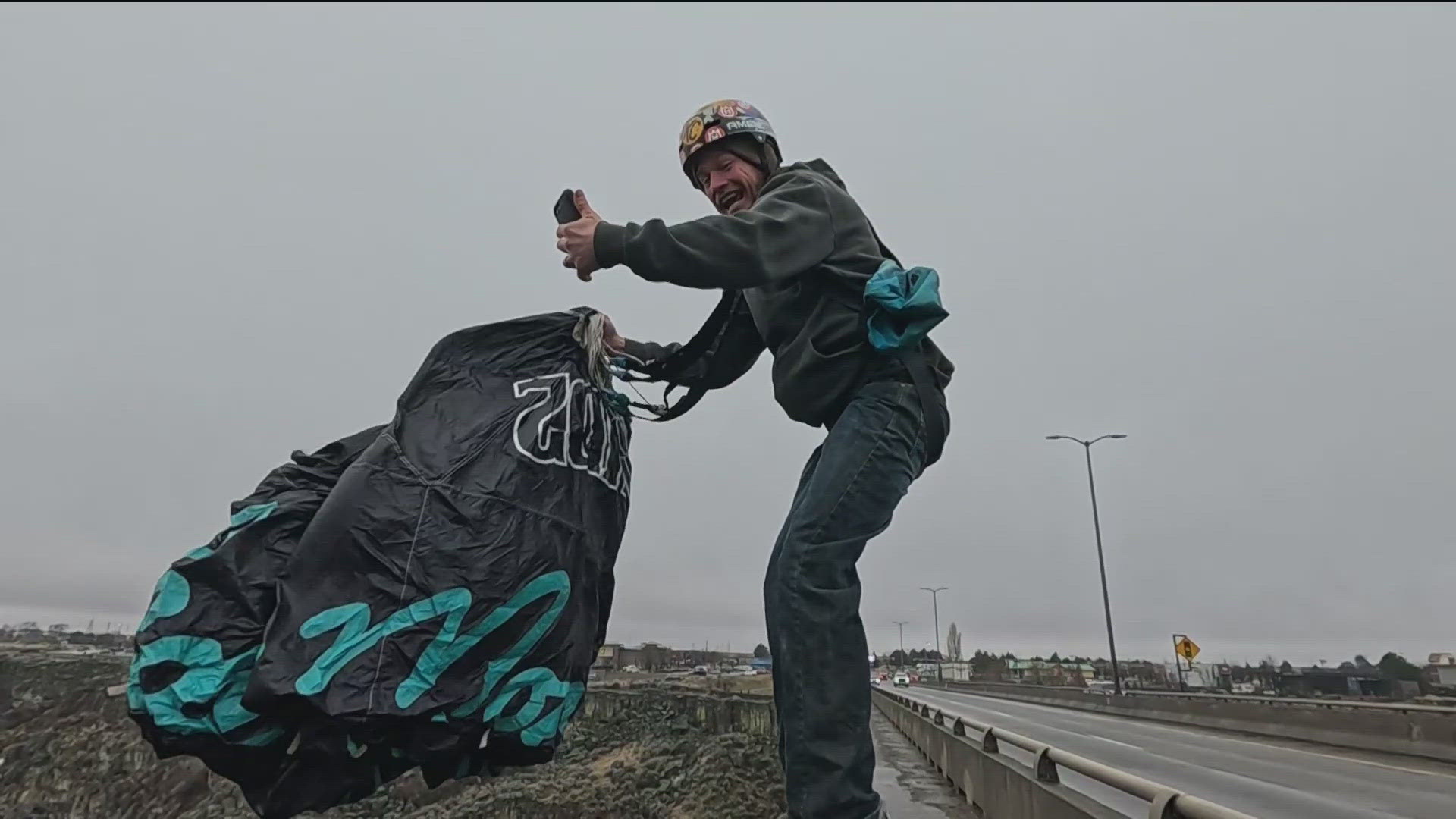 Living on the edge: Meet the man BASE jumping off the Perrine Bridge ...
