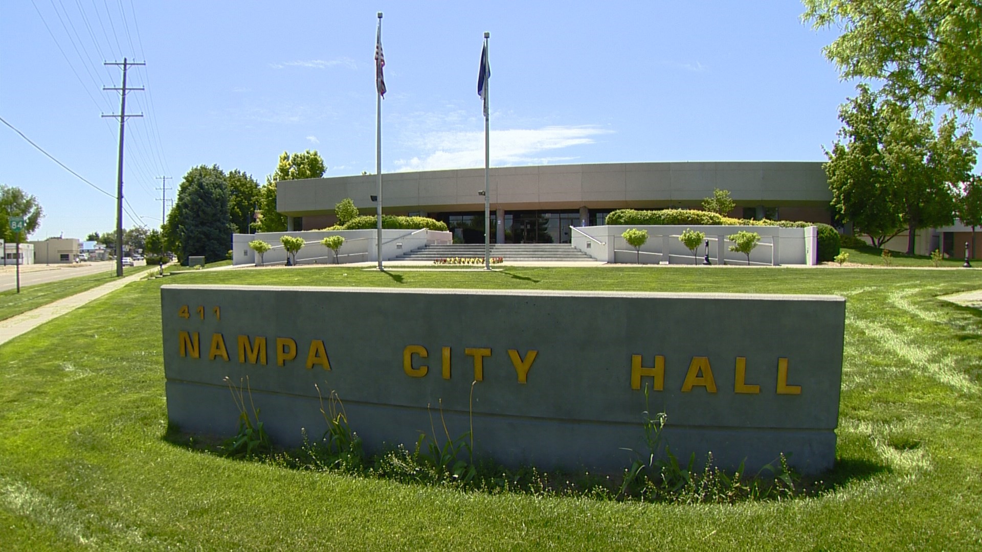 An upside-down map of Idaho in the Mayberry sheriff's office? A strange ...