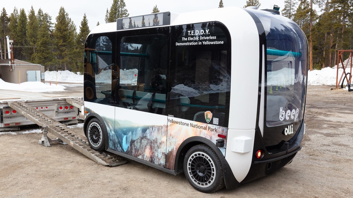 Yellowstone launches driverless shuttle and will test 2 routes this ...