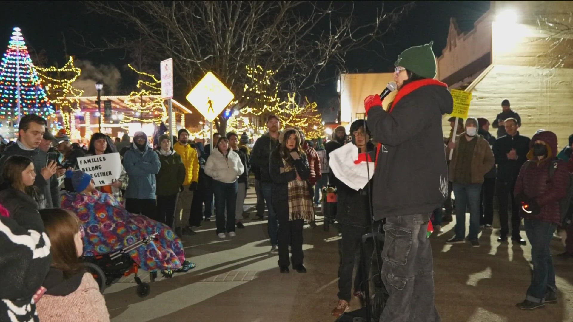 Packers offensive tackle Rasheed Walker arrested on gun possession ...