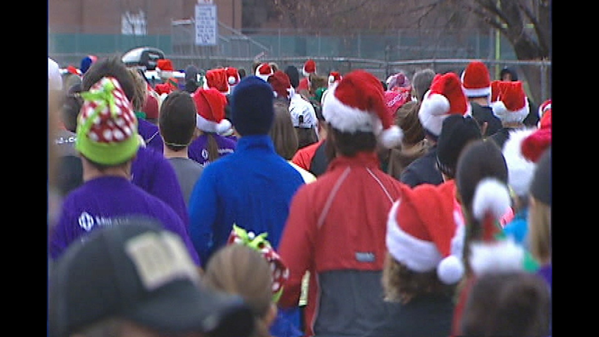 Thousands take part in annual Christmas run | ktvb.com