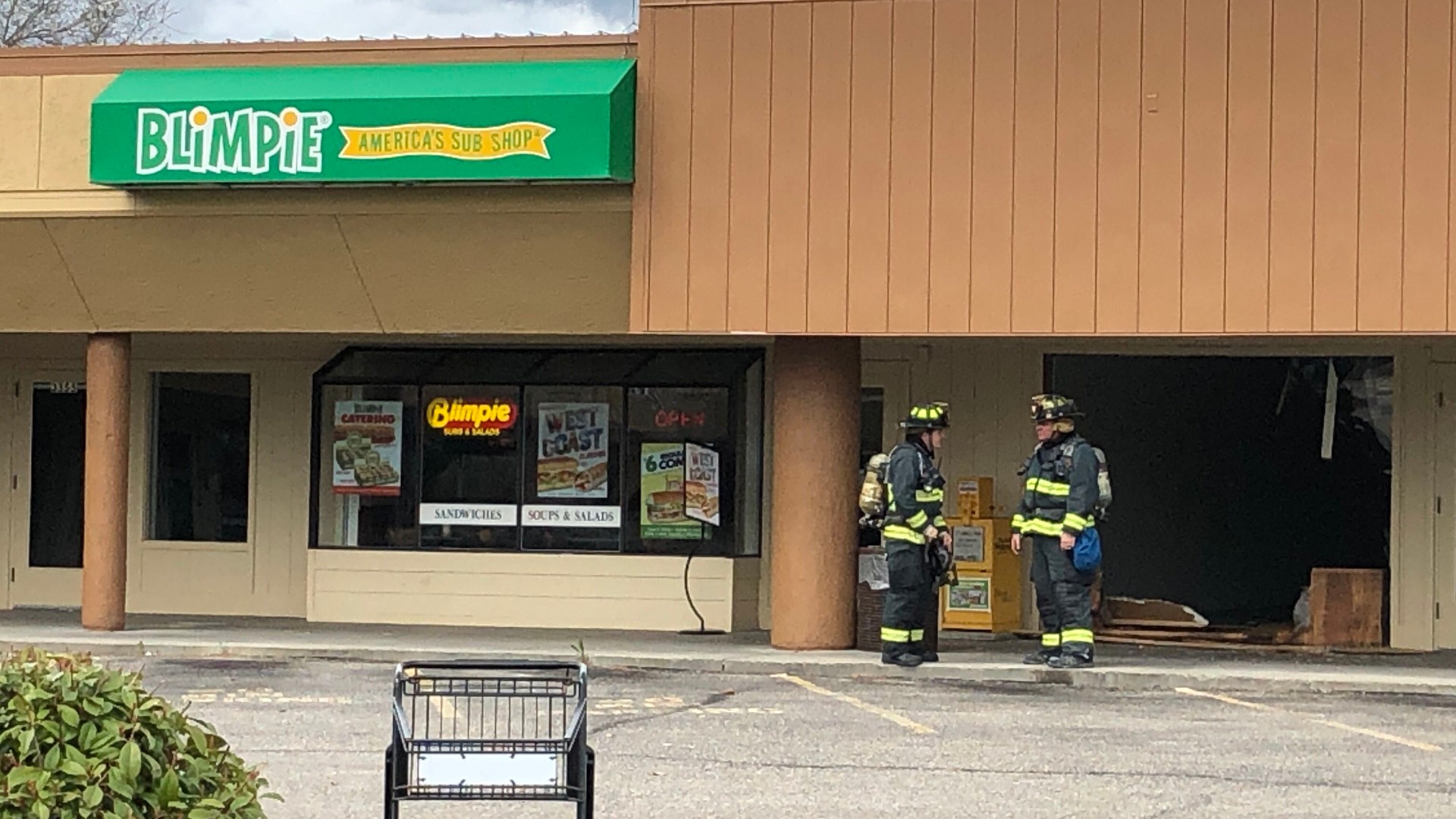 Boise strip mall evacuated after car crashes into building | ktvb.com