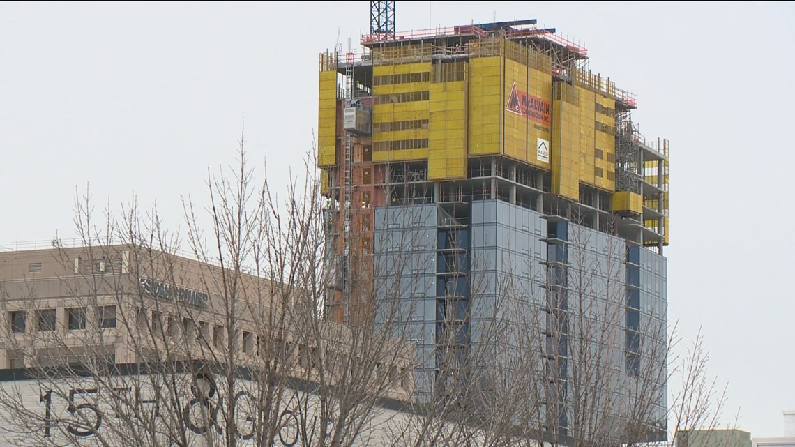 Vertical construction finished on downtown Boise 26-story luxury ...