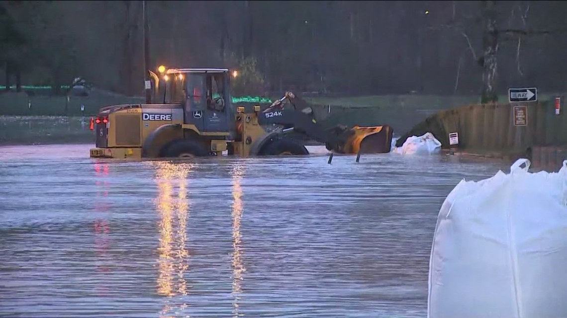 Levee failure on White River prompts 'Go Now' evacuations in Washington ...
