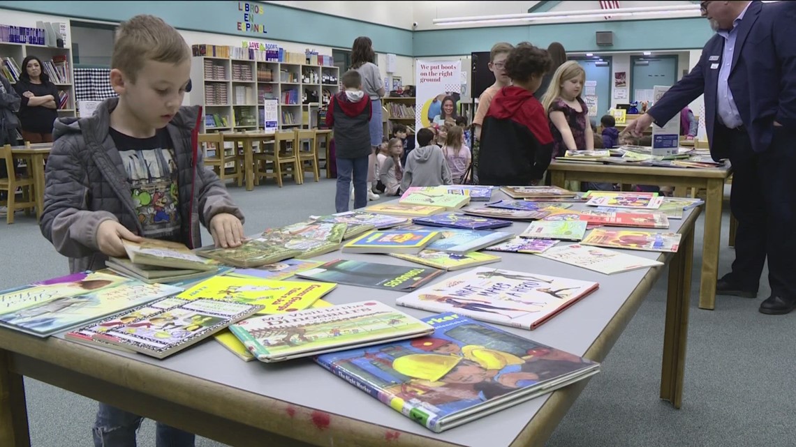 United Way annual Children's Book Drive bringing thousands of books to ...