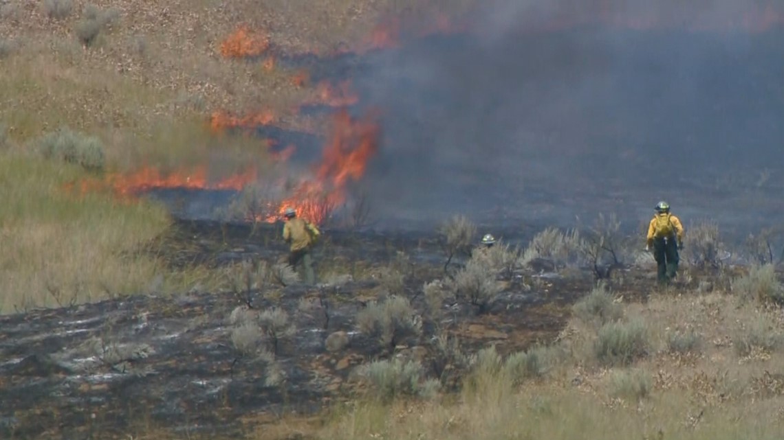 Highway 95 back open as crews battle wildfire near Midvale | ktvb.com