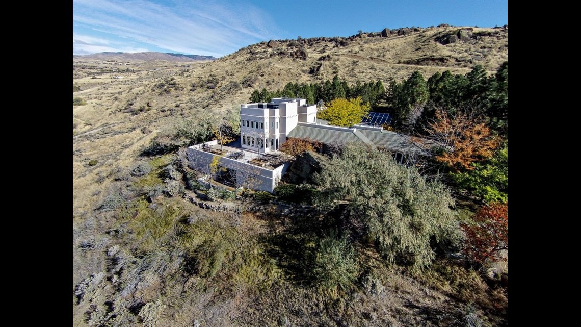 Boise mansion with spectacular views up for sale for $7.75M | ktvb.com