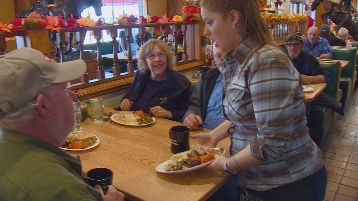 Boise Stage Stop serves up free Thanksgiving feast for truckers | ktvb.com
