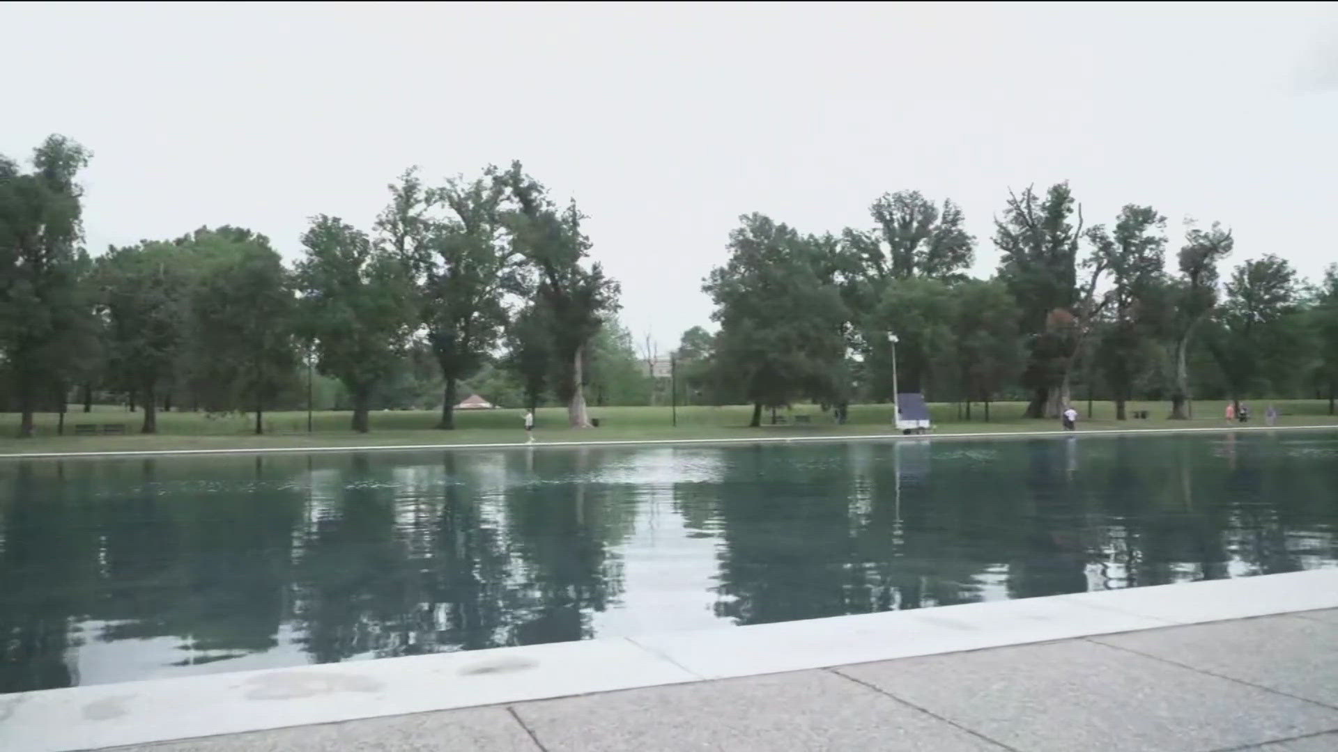President Trump citing vandalism as reason for Reflectining Pool issues ...