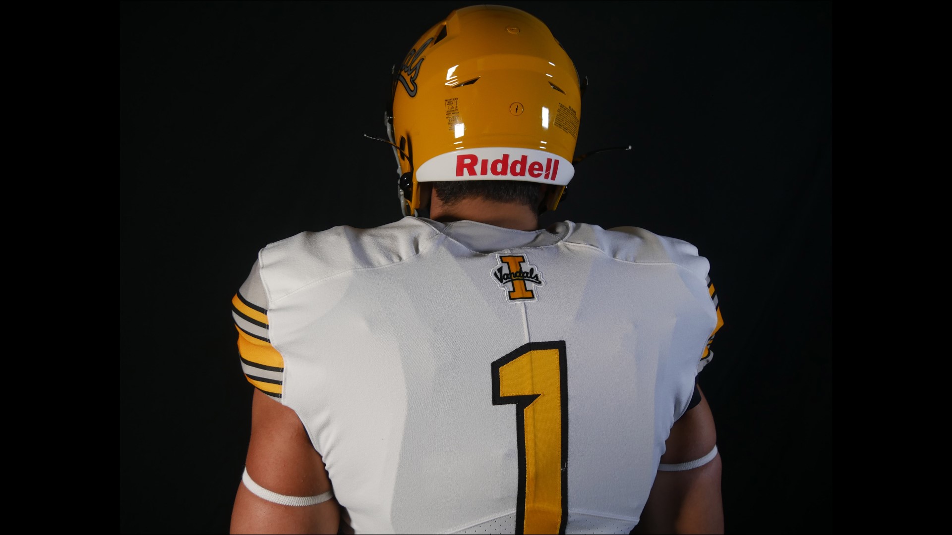 Idaho Vandals unveil new uniforms for football, basketball teams | ktvb.com