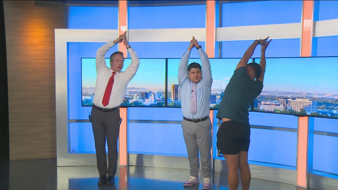 Wake Up Idaho's Hector and Justin try out some yoga poses | ktvb.com