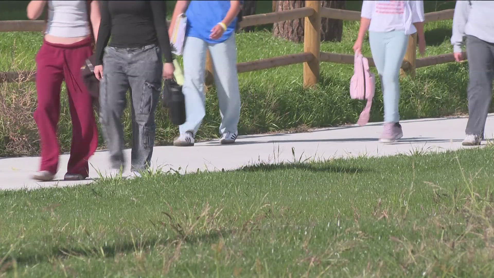 New walking path eases traffic congestion at Star Middle School | ktvb.com