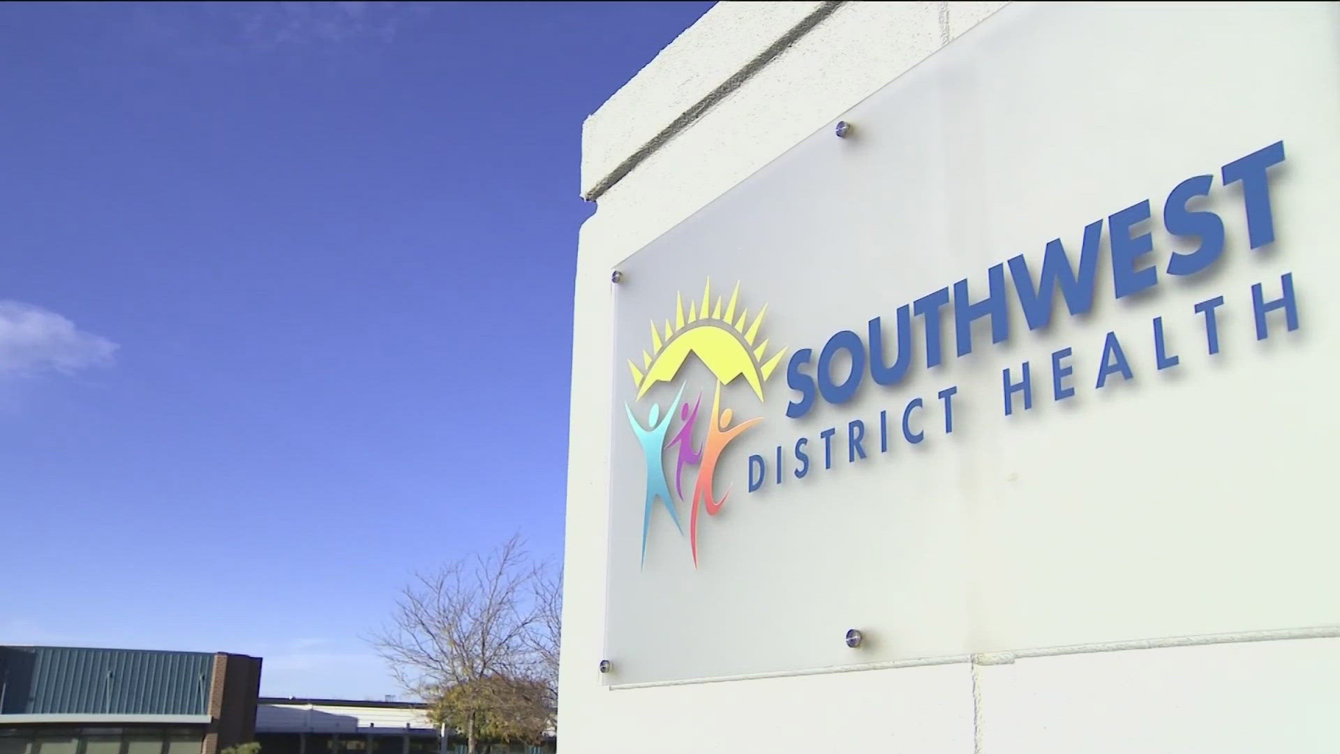 Bobby Slowik promoted to Dolphins offensive coordinator under new coach ...