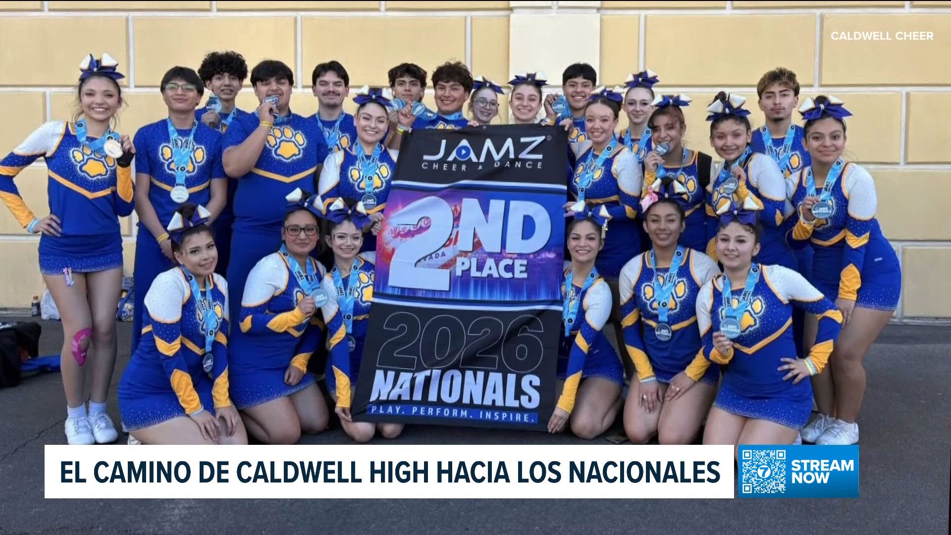 Equipo de porristas de Caldwell High hace historia con segundo lugar en ...