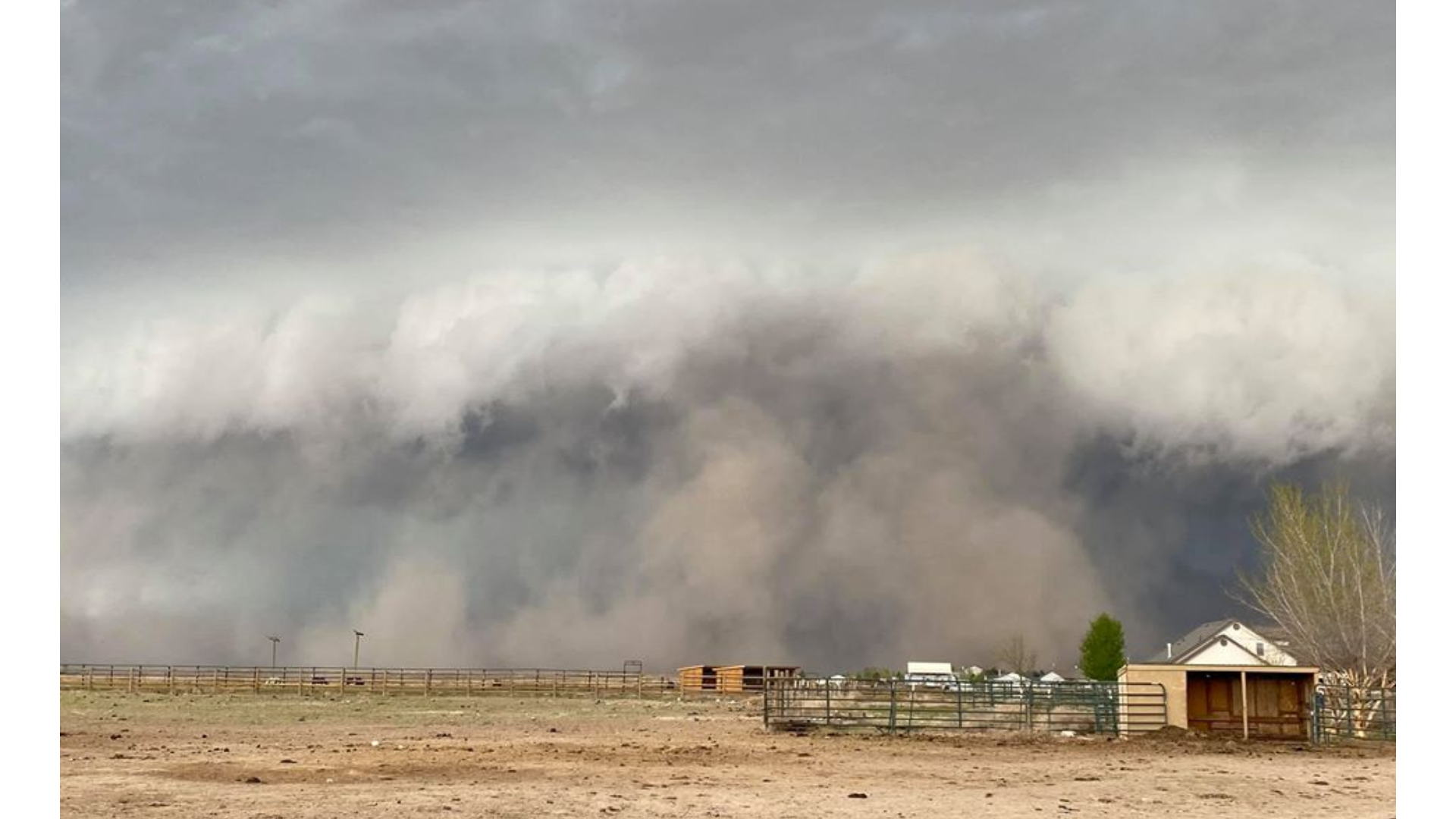 What is a haboob? Ominous shelf cloud photographed during Thursday’s ...
