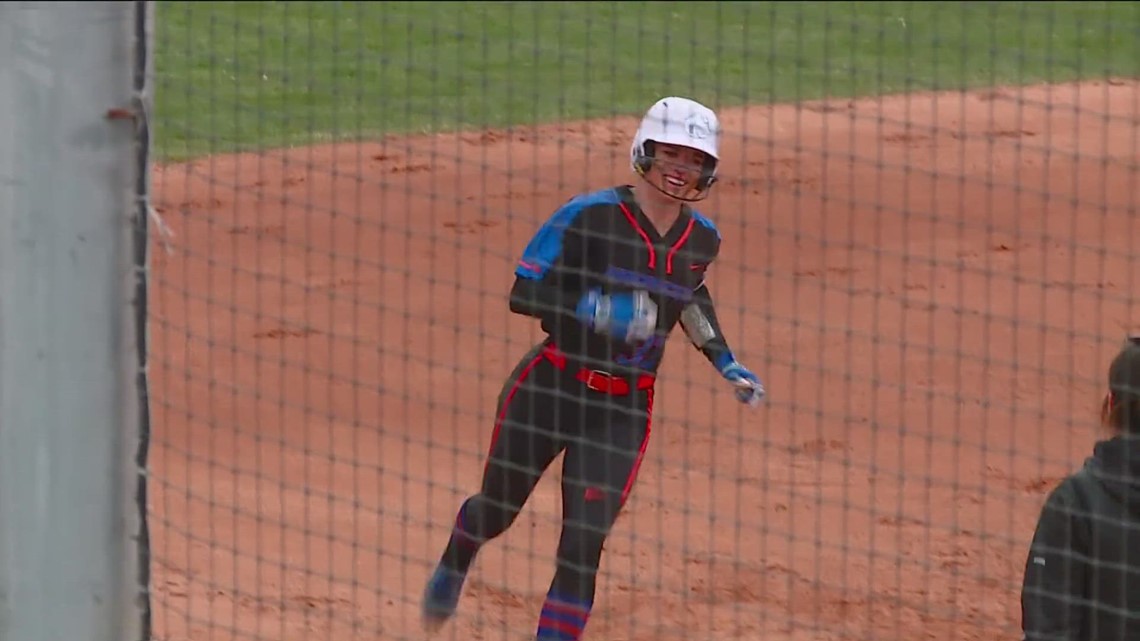 Kelsey Hall homers three times, Boise State splits doubleheader with ...