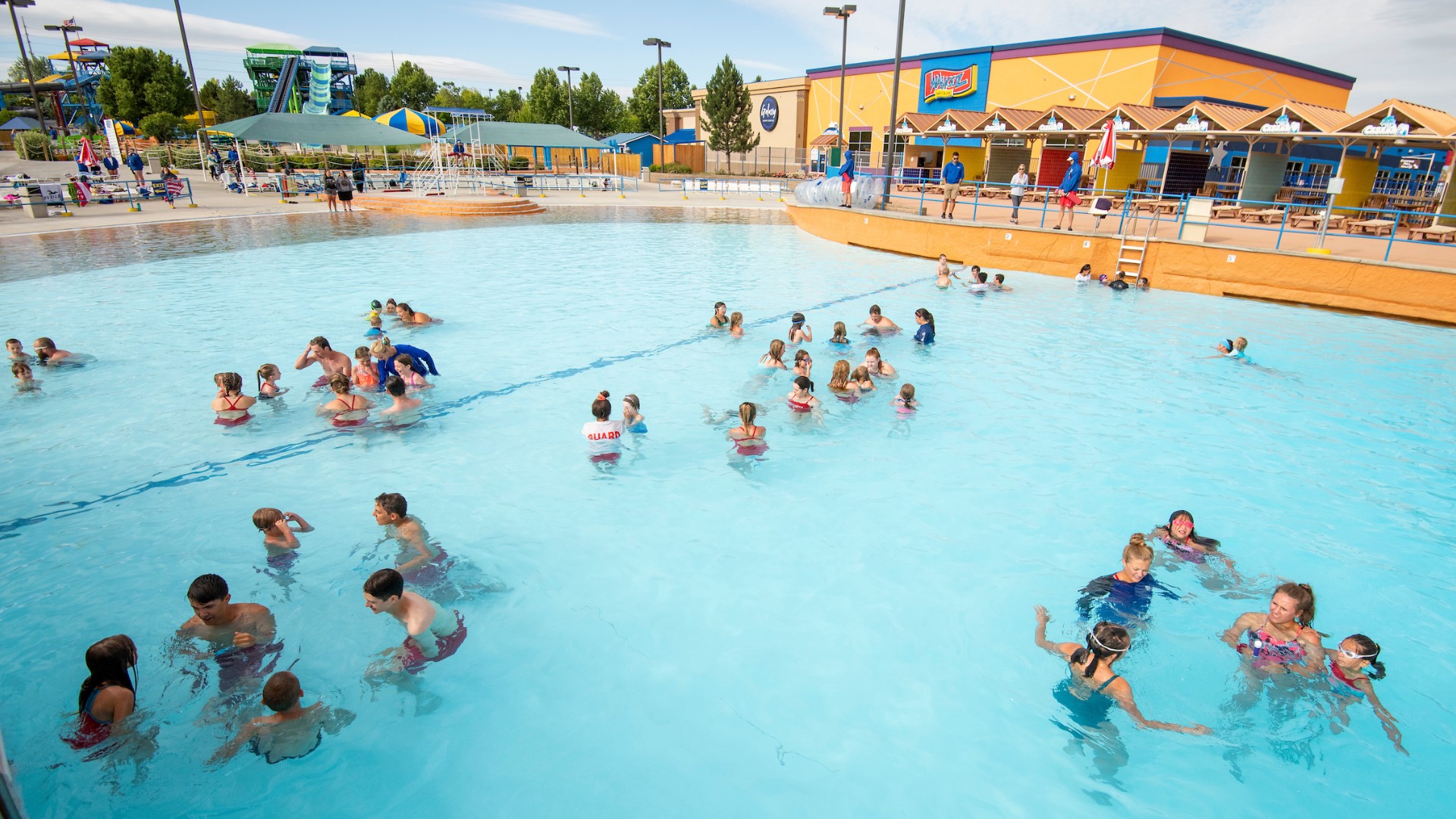 Idaho kids participate in world-record attempt at Roaring Springs Water ...