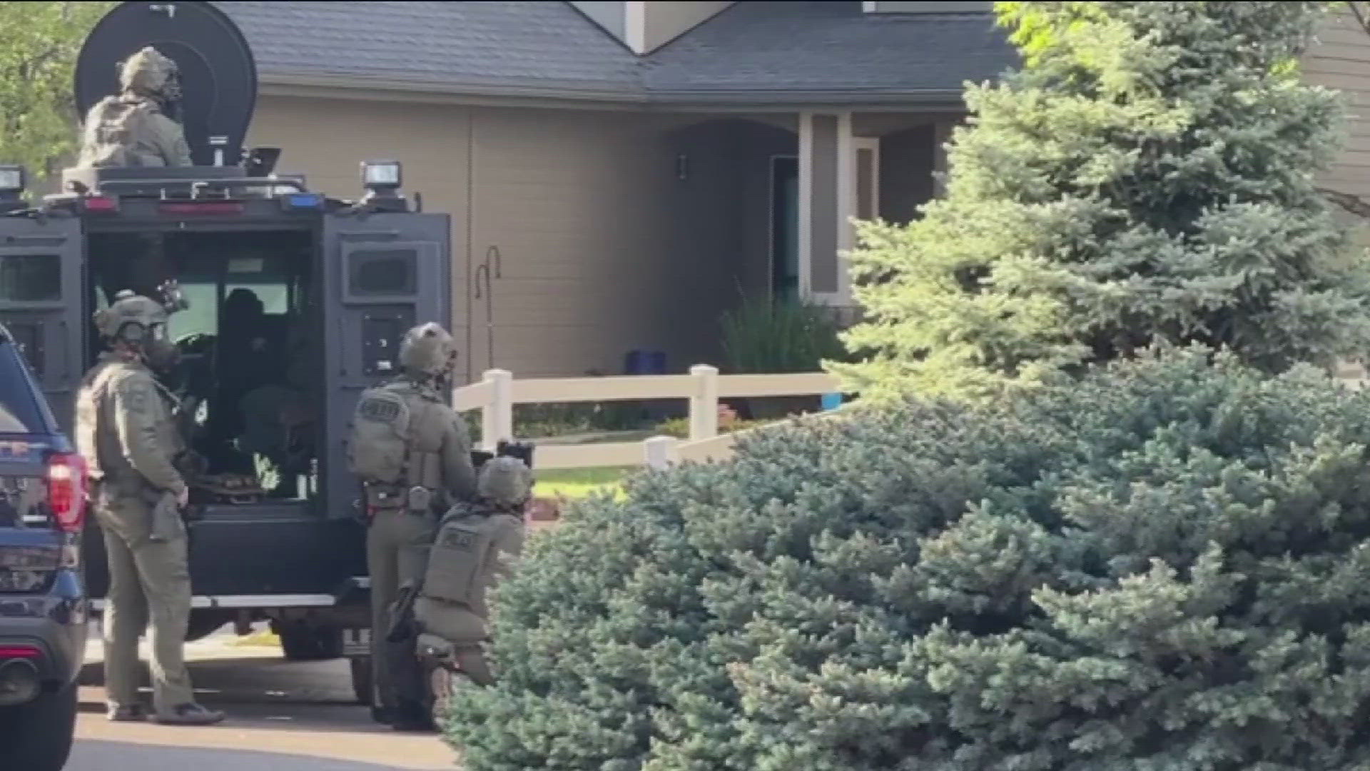Meridian Police arrest man after barricade situation. | ktvb.com