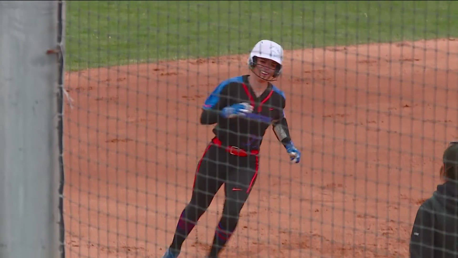 Boise State softball standout Kelsey Hall enters transfer portal | ktvb.com