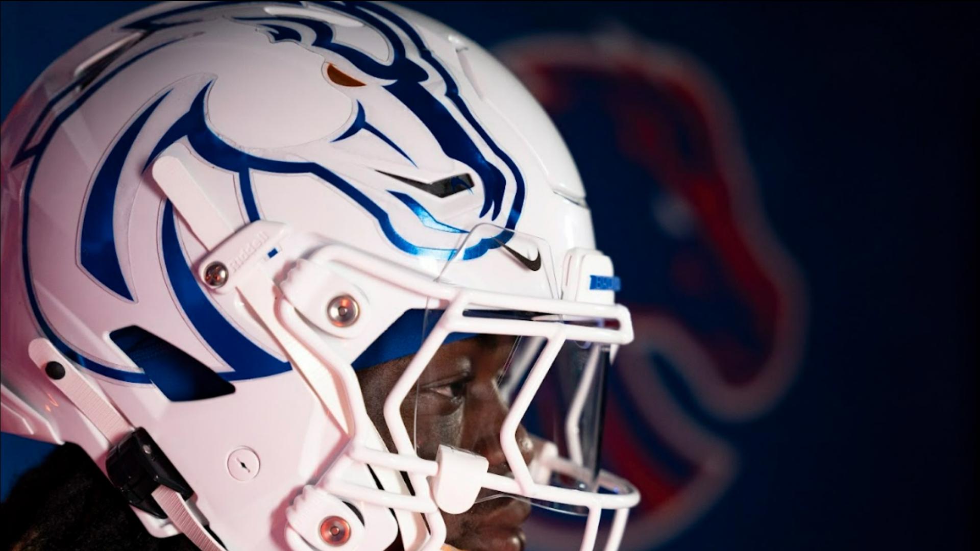 Boise State reveals new uniforms using EA Sports College Football ...