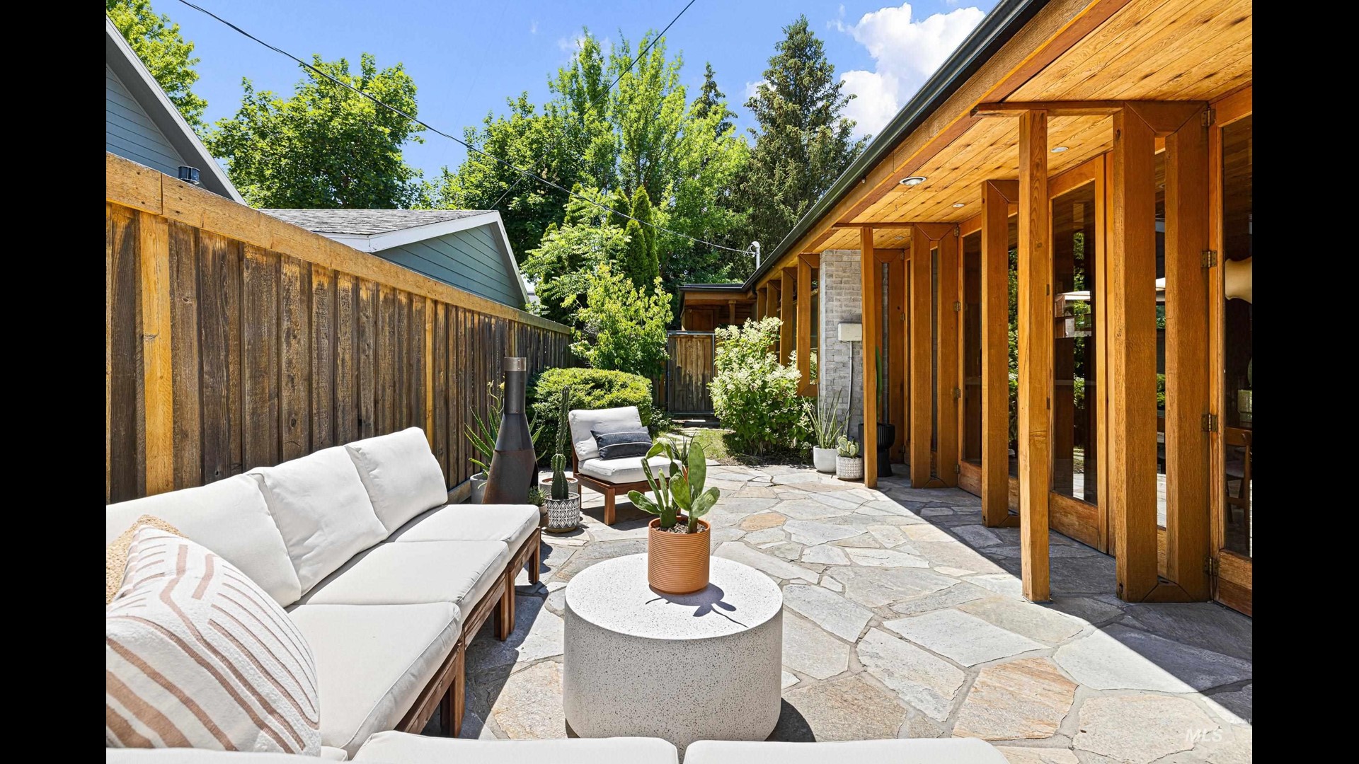 Aaron Paul selling Boise home for $1.3 million | ktvb.com