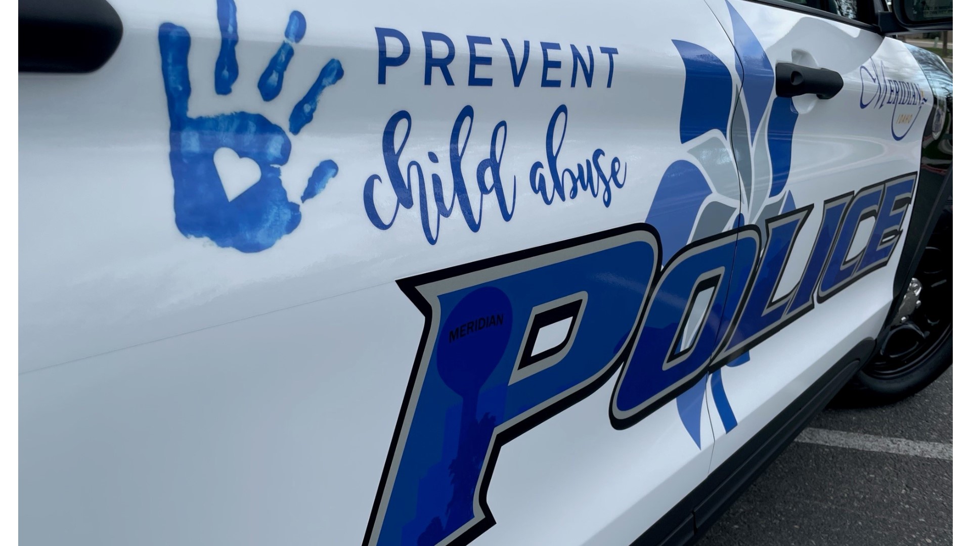 Meridian Police unveils child abuse awareness car | ktvb.com